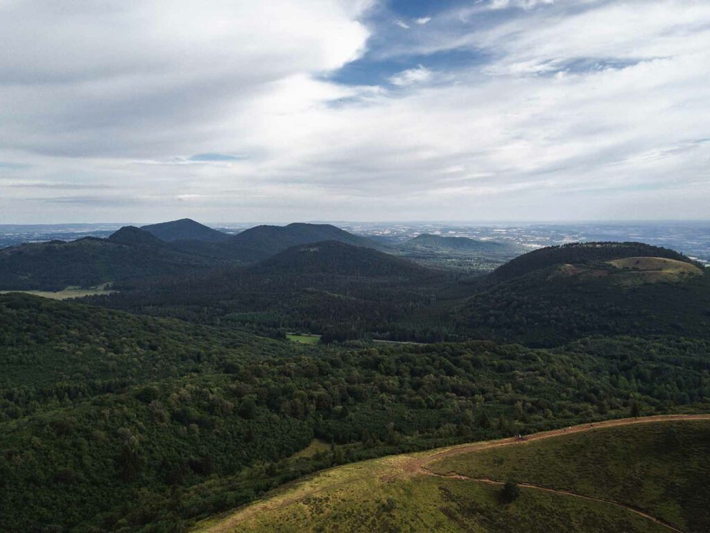 Puy Pariou : randonnée sur un volcan incontournable en Auvergne ...